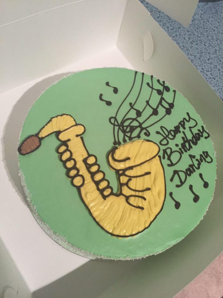 Jazz up Your Celebration with Our Saxophone Cake | iCake Melbourne ...