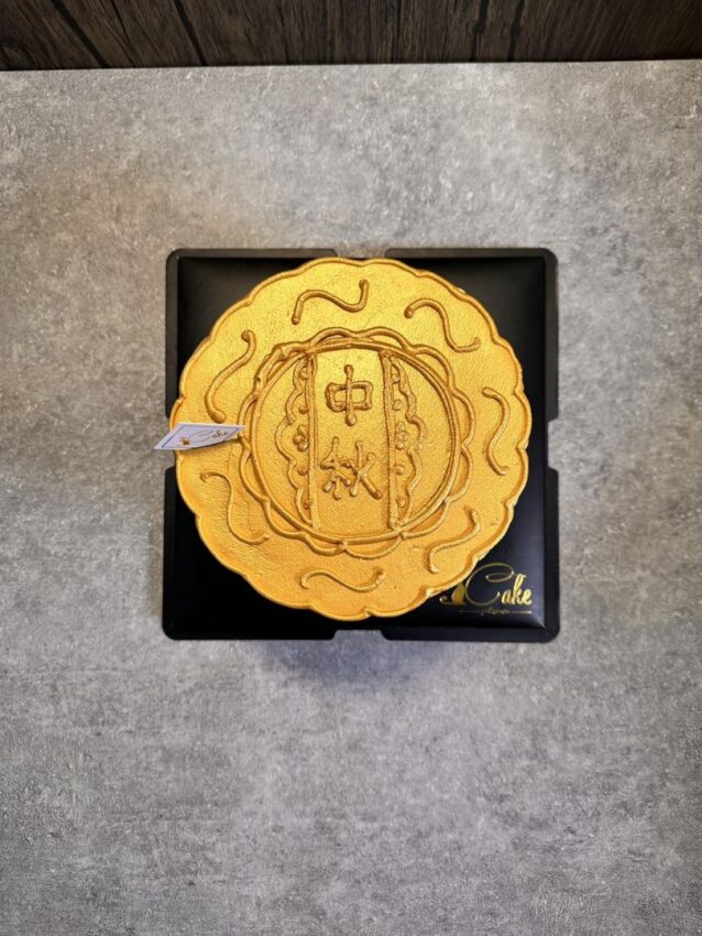 Captivating Golden Mooncake Delight by iCake: A Taste of Elegance ...